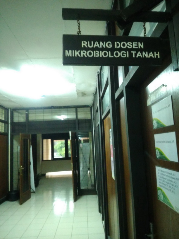 Ruang Dosen – LABORATORIUM BIOLOGI TANAH